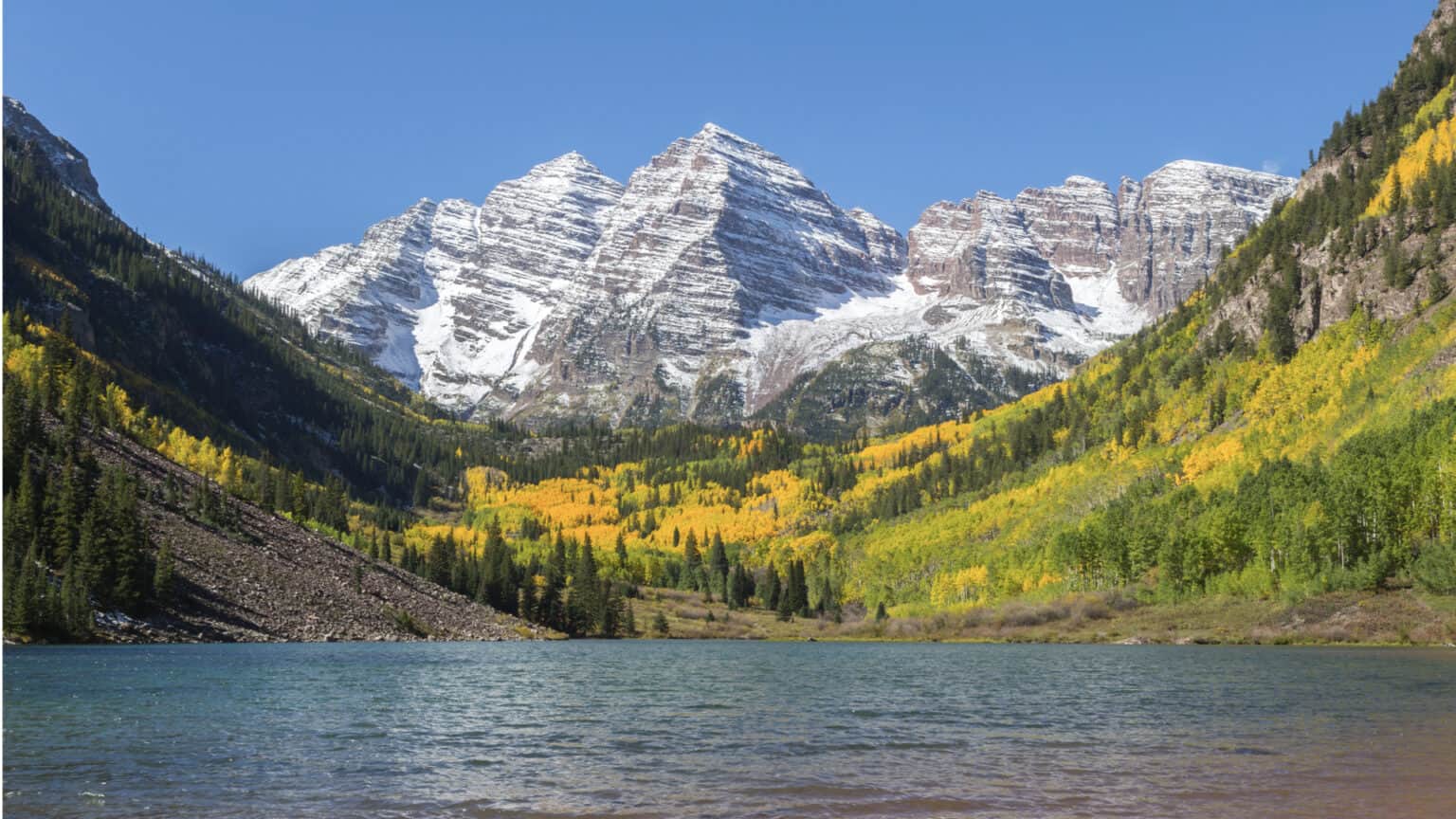 The 14 Best Fall Vacation Destinations in the US to Visit - The Frugal ...