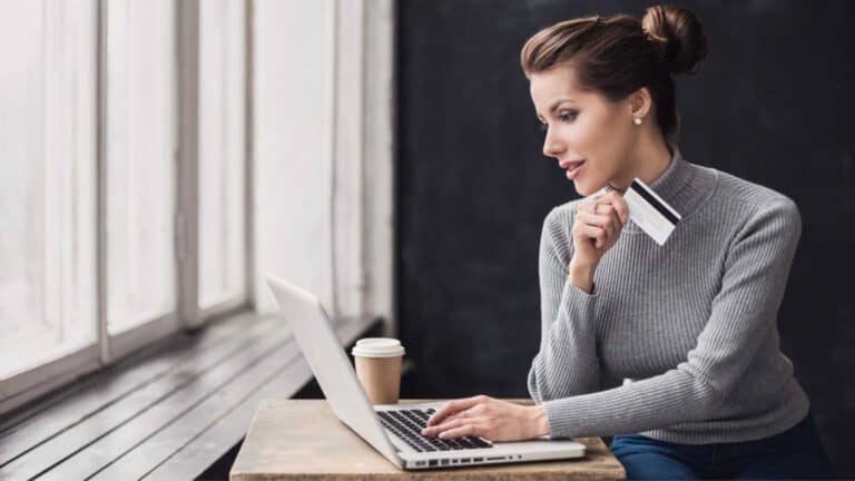 When To Use Points and Miles vs. Using Cash When Paying For Flights ...