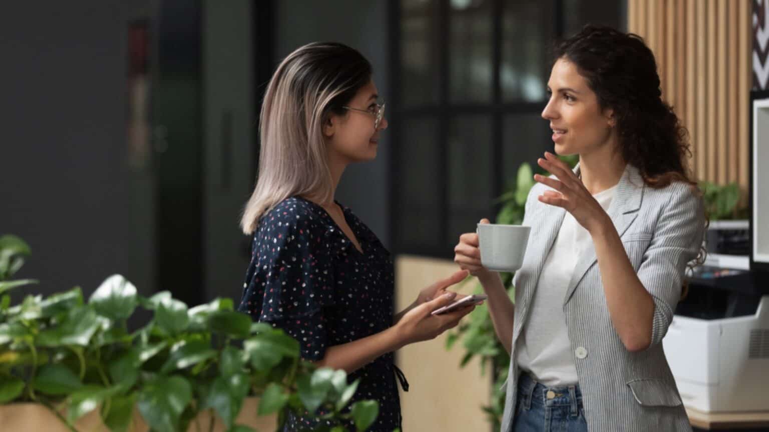 10 Effective Strategies To Handle a Patronizing Person - The Frugal Expat