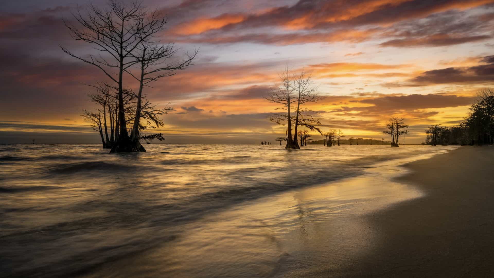 16 of the Best Lakes in South Carolina to Spend a Weekend On - The ...