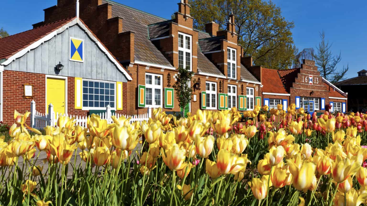 Vintage America: 15 Small Towns That Bring You Back in Time - The ...