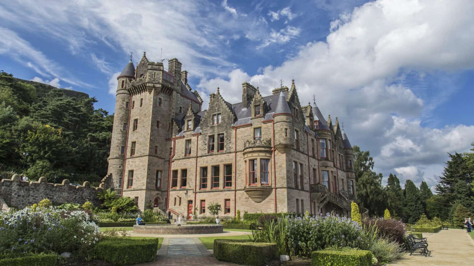 17 of the Best Castles in Ireland You Should See - The Frugal Expat