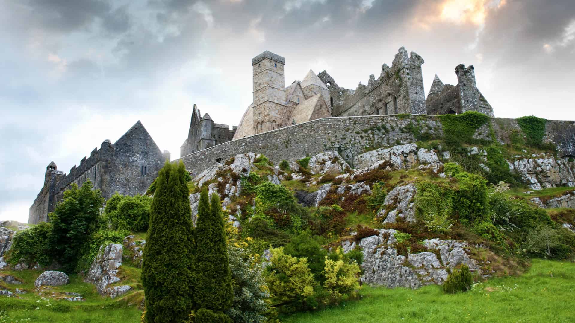 17 of the Best Castles in Ireland You Should See - The Frugal Expat